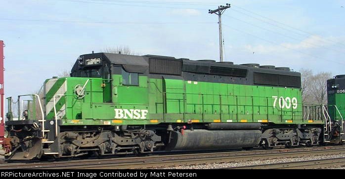 BNSF 7009